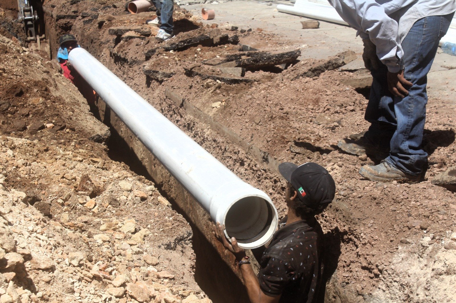 Más colonias con agua potable en sus casas – Contexto de Durango
