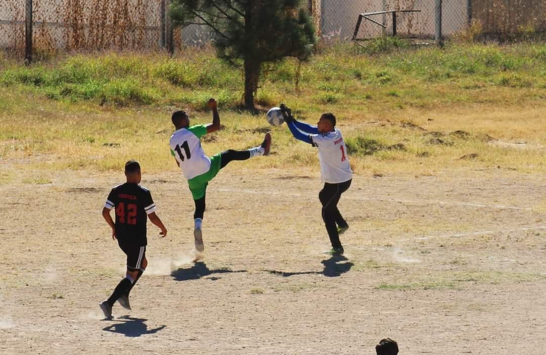 IEDSA y Trébol FC protagonizan emocionante duelo por el liderato ...