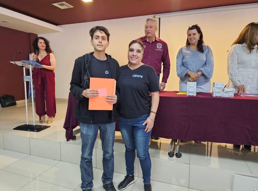Cbtis 130 se lleva primer lugar en el Concurso Estatal de Programación ...